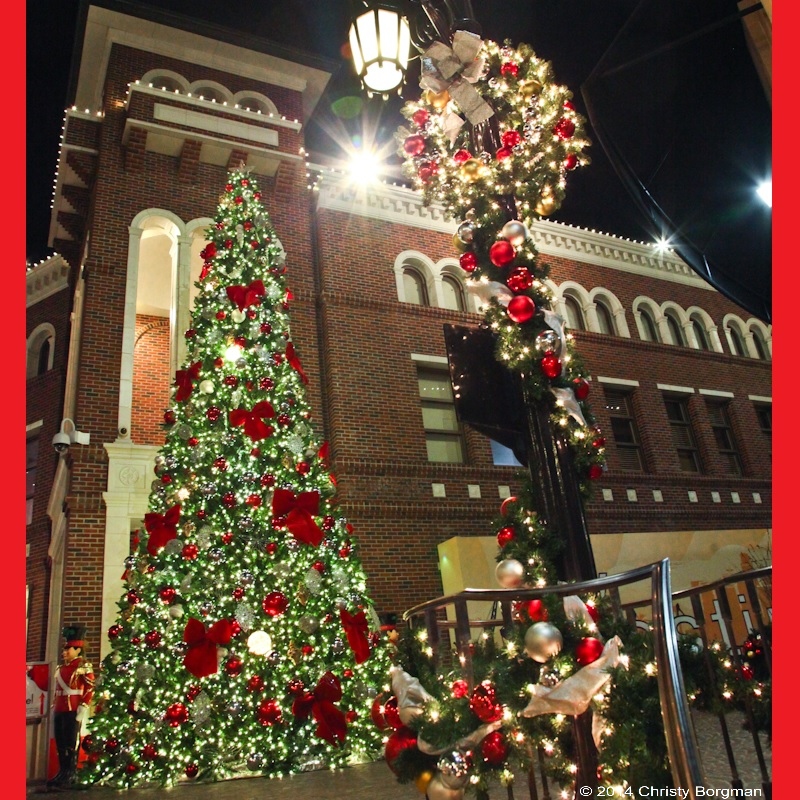 December 23, 2014 Christmas decorations on Rodeo Drive in Beverly Hills ...